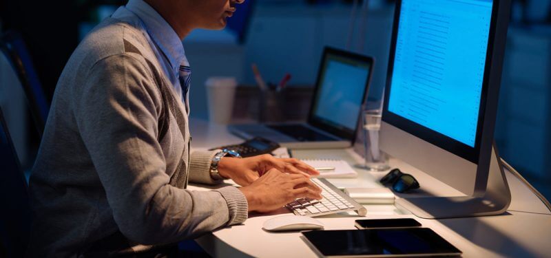 How Many Hours Do Software Developers Work Per Month? - Gogorapid